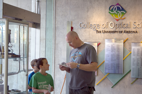 Laser Fun Day 2015 | Wyant College of Optical Sciences